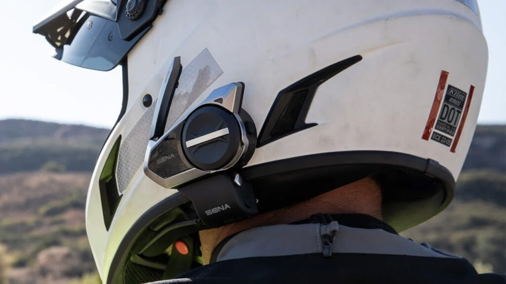 Stay Connected on the Road: Sena 50S Motorcycle Intercom - MotorcuAbi